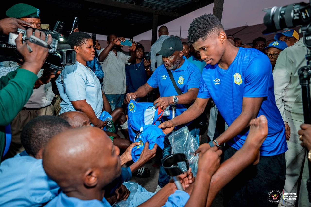 Soutien aux FARDC : les Léopards Karaté et Football apportent des ...